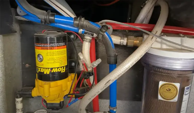 How Much Water Does an RV Toilet Use Per Flush? - RVProfy