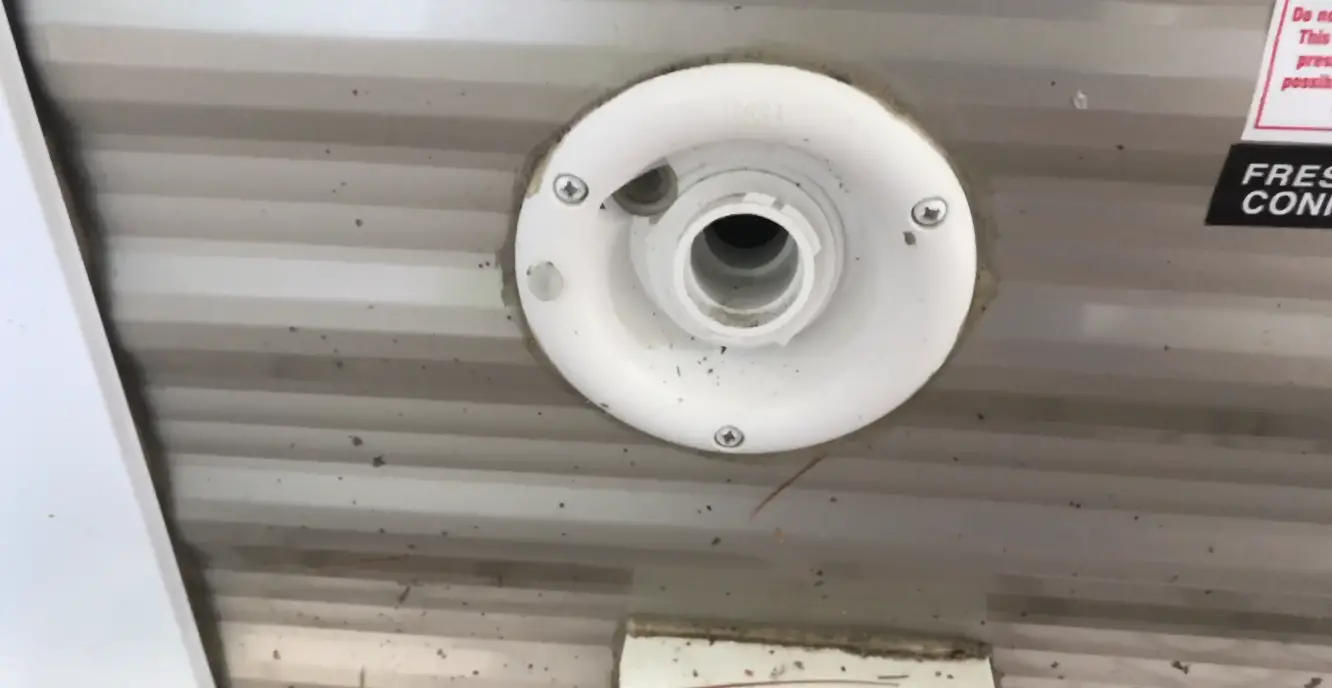 How to Fill RV Fresh Water Tank? - RVProfy