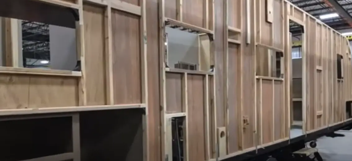 How Thick Are RV Exterior Walls? - RVProfy