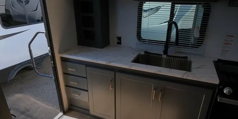 RV Outdoor Kitchen Ideas - RVProfy