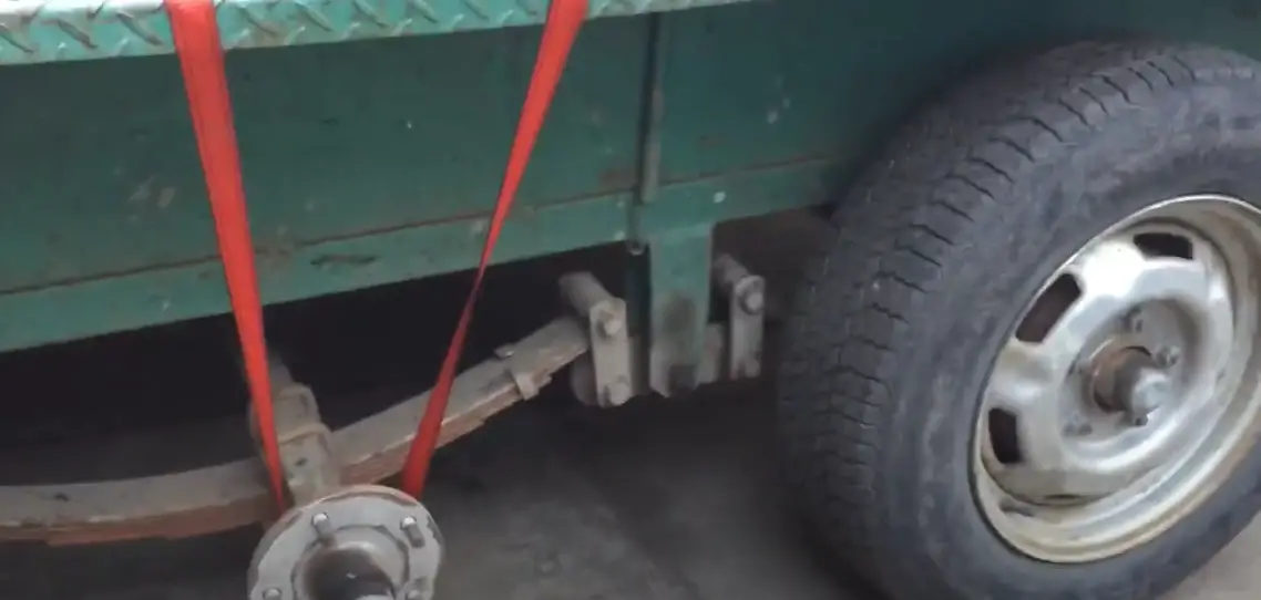 Can You Drive a Dual Axle Trailer With 3 Tires? - RVProfy